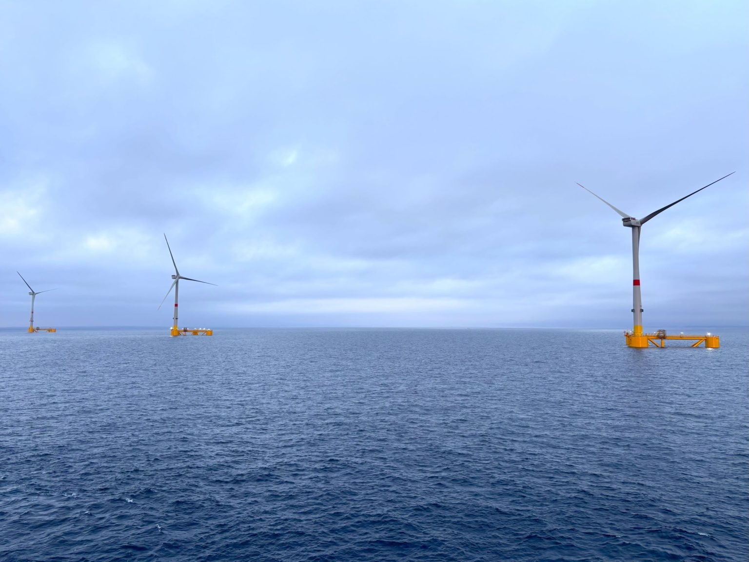 Ocean Winds completes offshore turbine installation of first floating ...